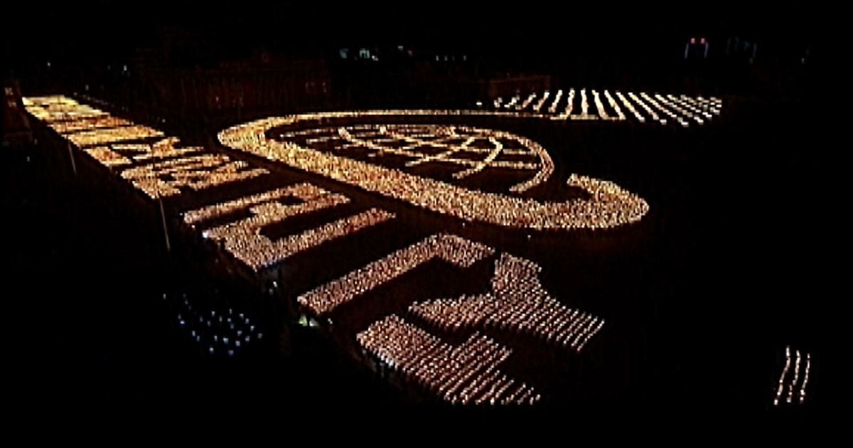 Watch Spectacular Time-Lapse Video of N. Korean Torch Parade