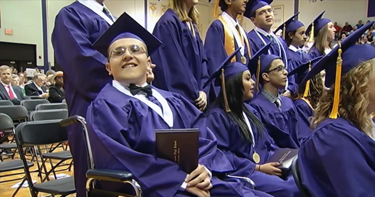 Teen With Multiple Sclerosis Inspires Grads by Walking