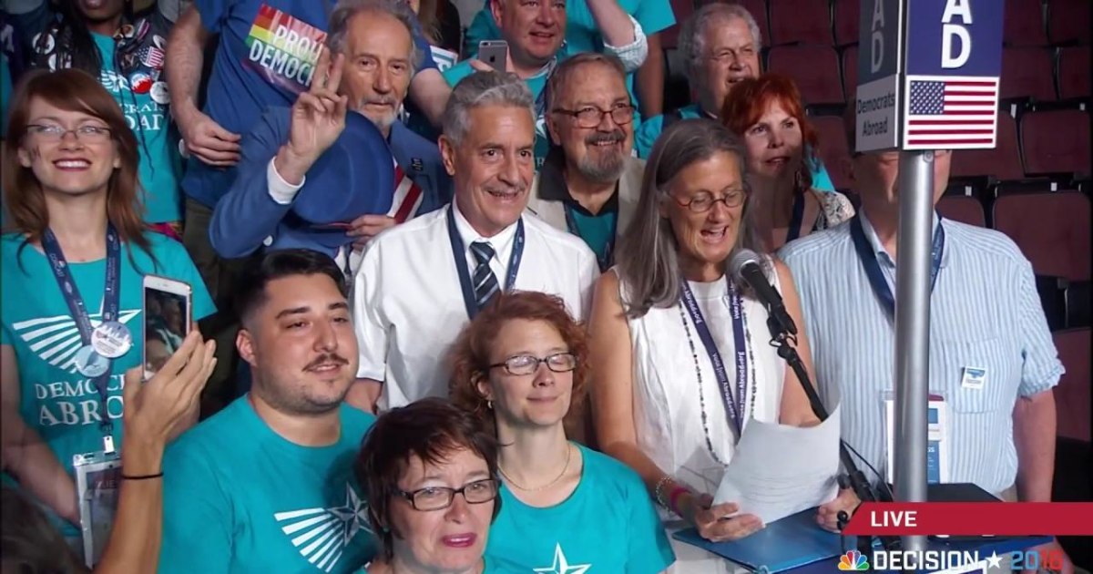 Larry Sanders Casts Vote for Brother Larry Sanders Casts Vote for Brother