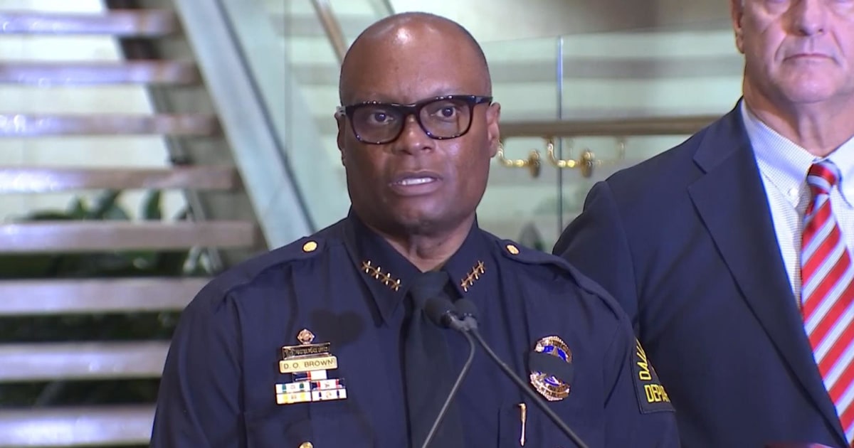 Police in Negotiations With Dallas Shooting Suspect