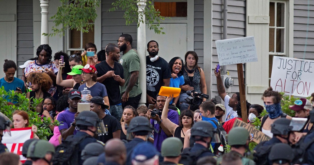 SWAT Teams Break Up Front Yard Protest in Baton Rouge