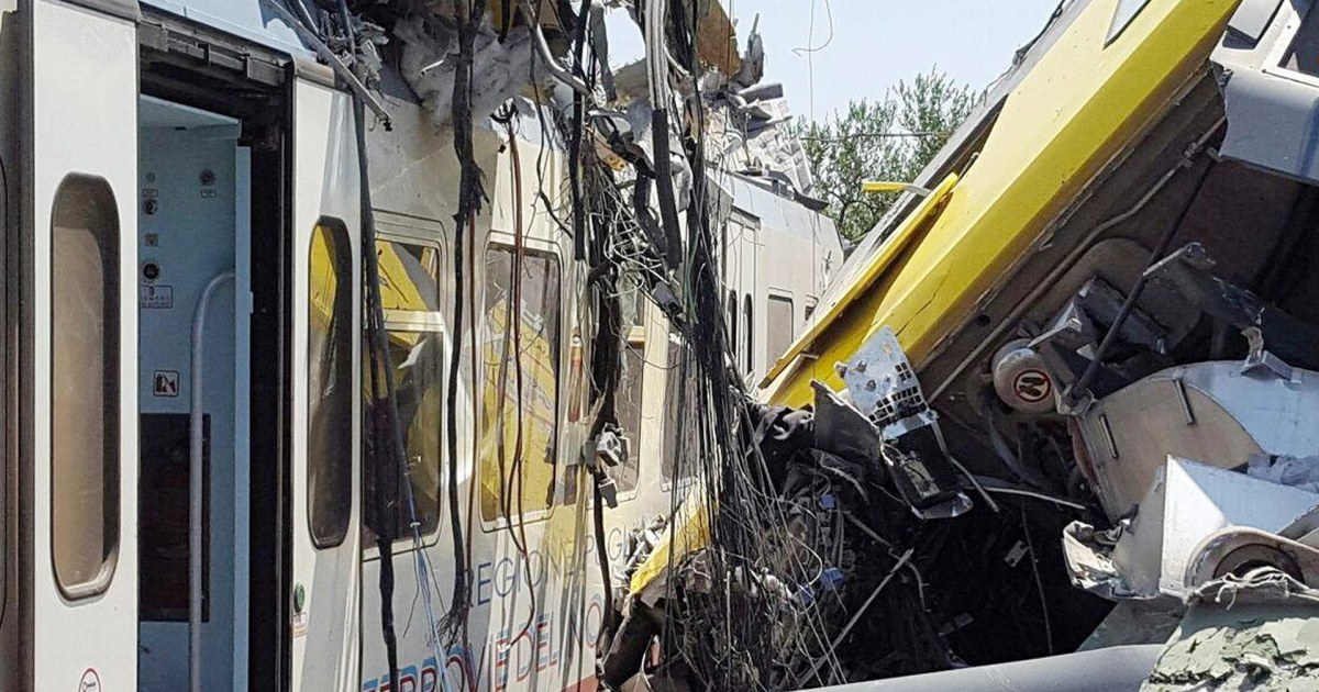 ‘Many’ Dead as Commuter Trains Collide Head-On