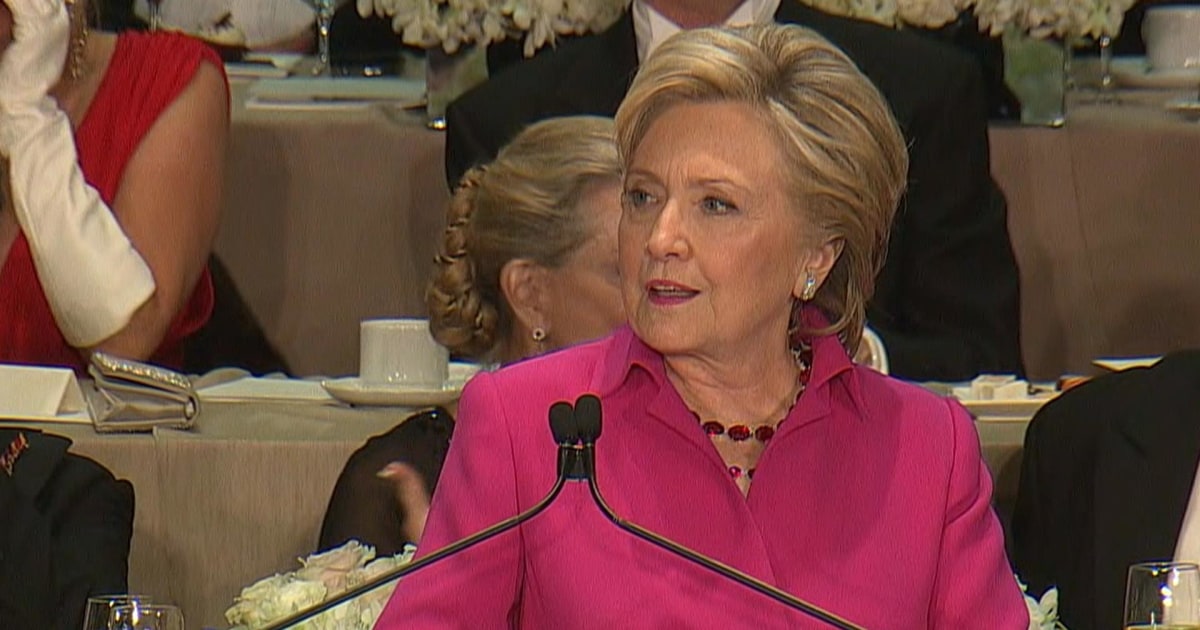 Clinton: ‘Donald looks at the Statue of Liberty and sees a 4’