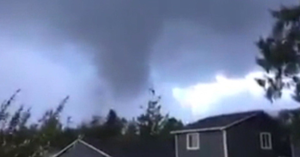 Caught on Camera: Tornado Moves Through Oregon Neighborhood