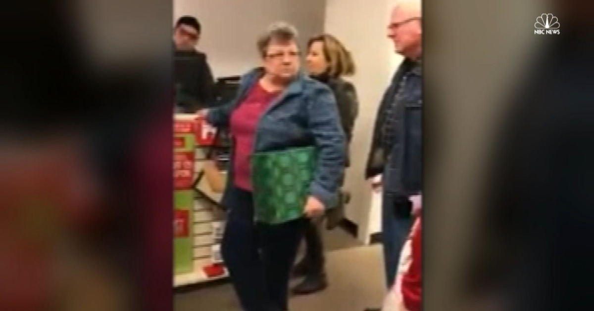 Viral Video Shows Woman S Vitriolic Tirade Against Jc Penney Shoppers