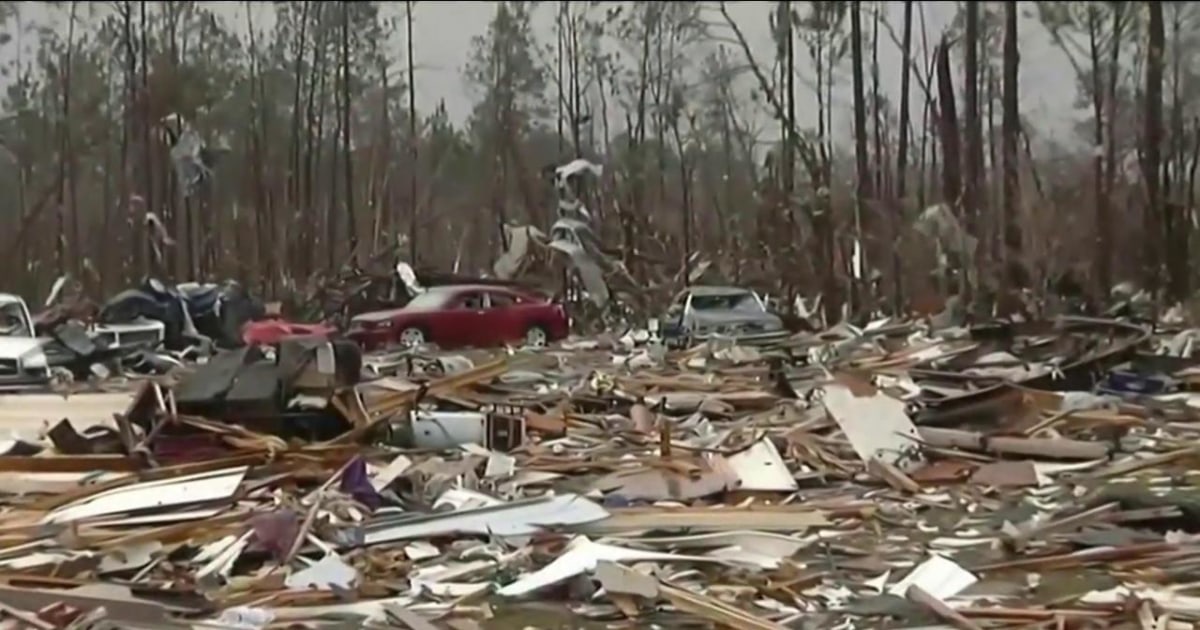 At Least 20 Killed As Tornadoes Severe Storms Hit Southeastern U S At Least 20 Killed As Tornadoes Severe Storms Hit Southeastern U S