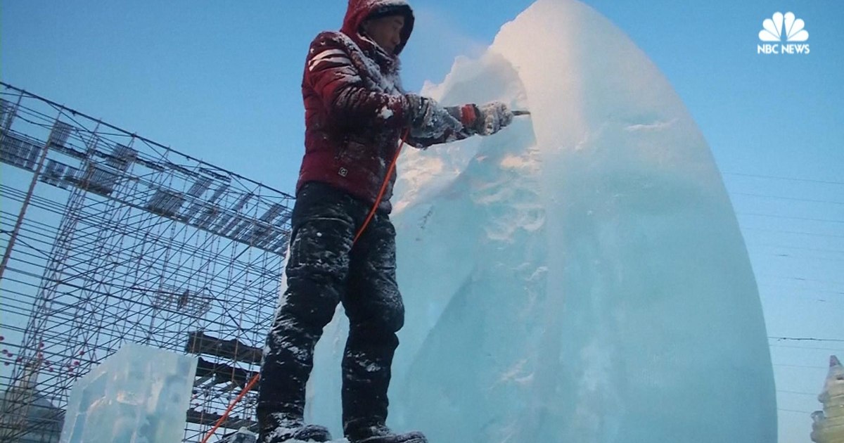 Ice Carvers Make the Most Out of Winter