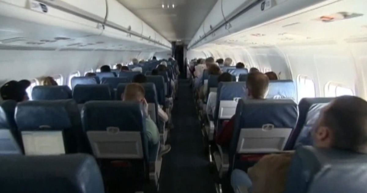 Doctors Save Unconscious Man on Plane