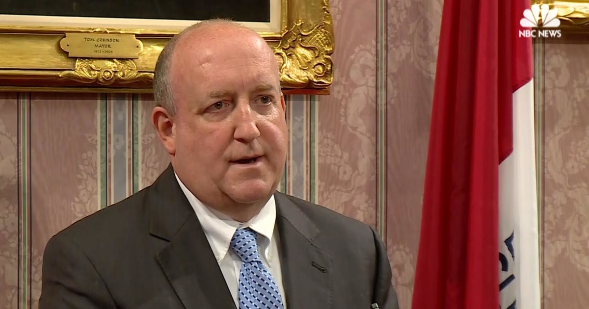 FBI, Police Hunt Facebook Live Shooter Steve Stephens