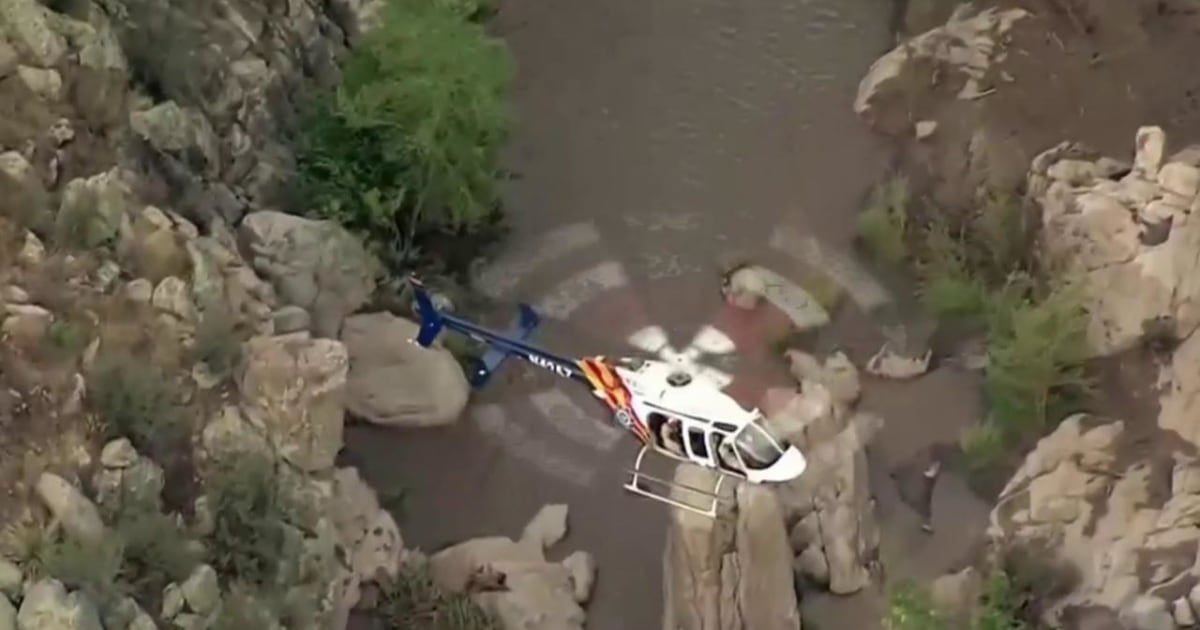 Arizona Flash Flood: 9 Killed, Rescuers Search For Missing Man