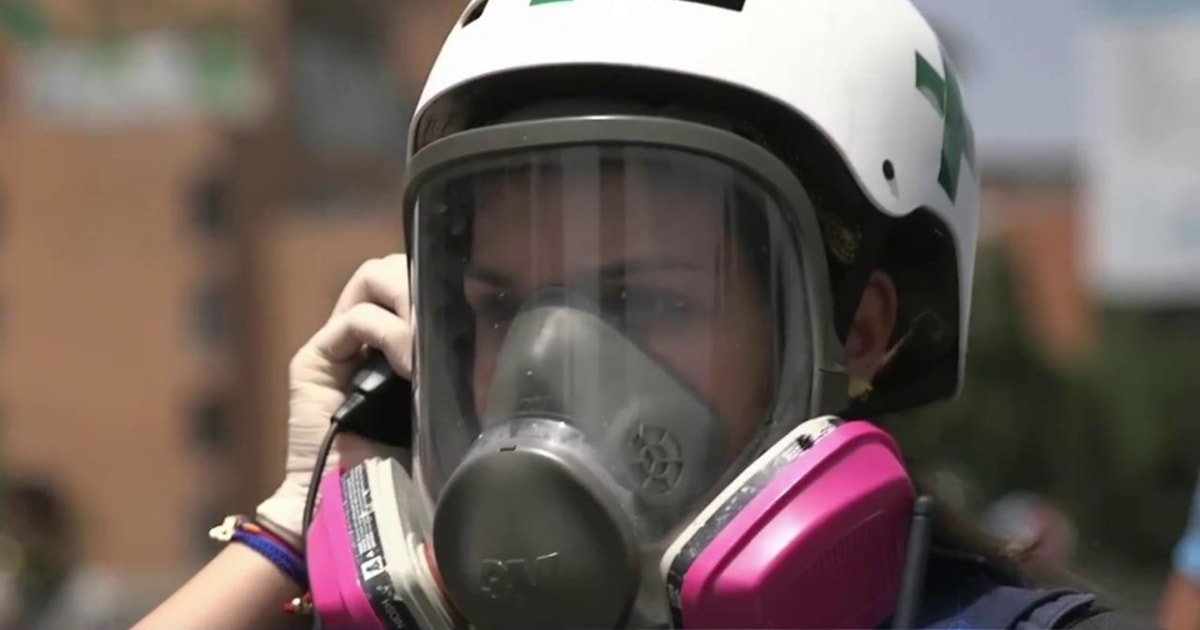 Venezuela’s ‘Green Helmets’ Risk Lives to Treat Wounded