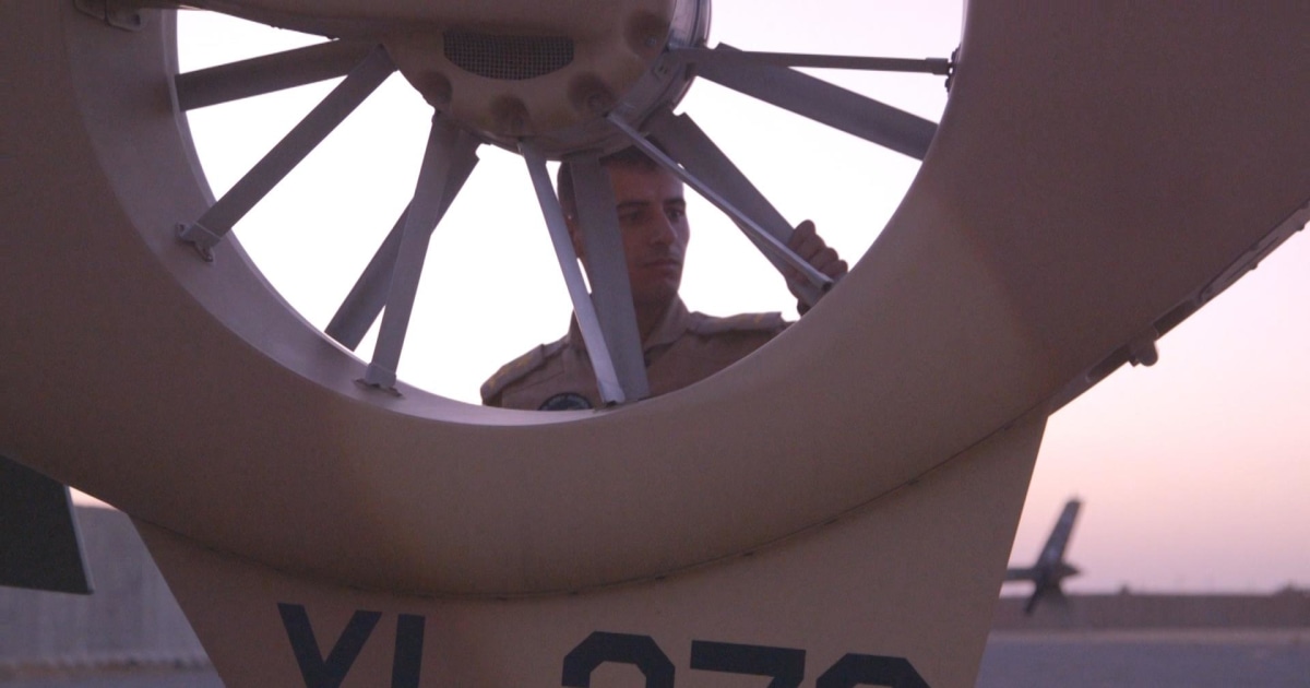 Iraqi Fighter Pilots Hunt For ISIS In the Desert