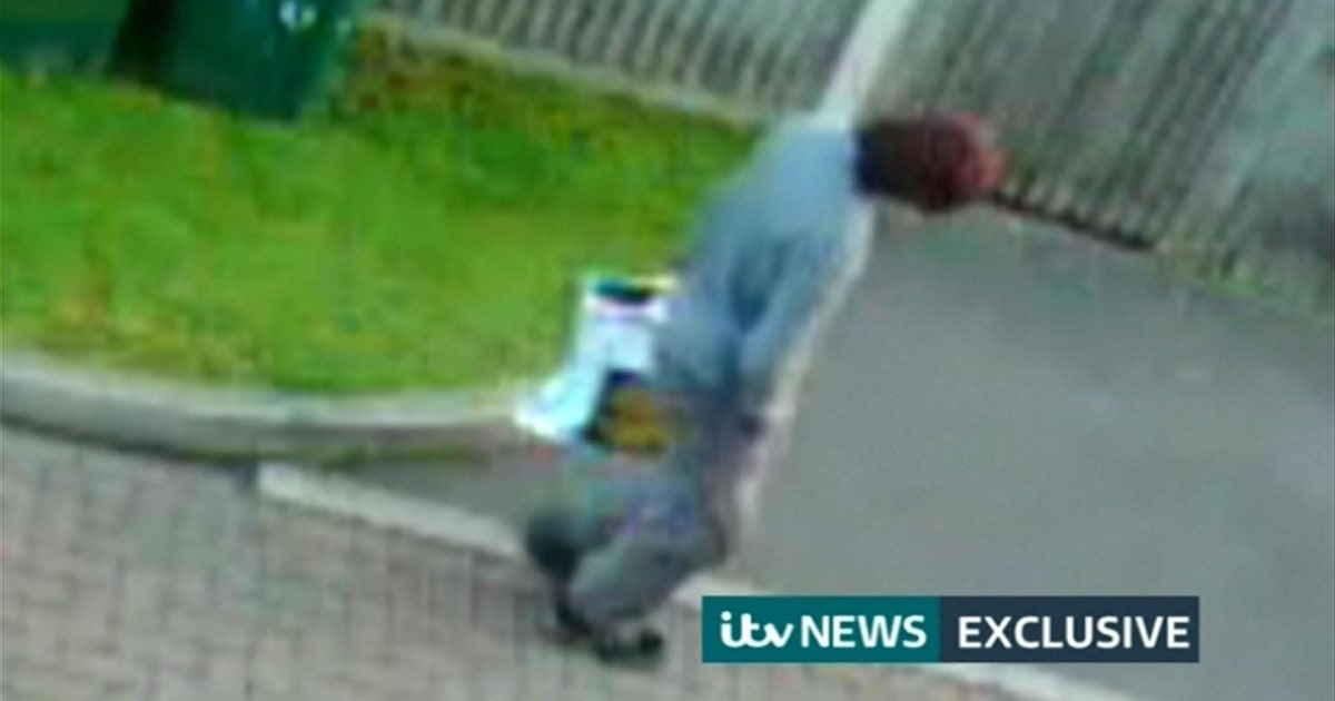 London Subway Attack: Video Shows Man Who Could Be the Bomber