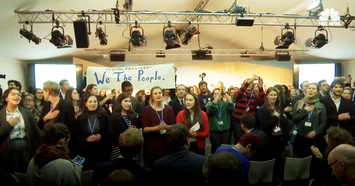 Climate Change Protesters Burst into Song to Disrupt Summit Speech