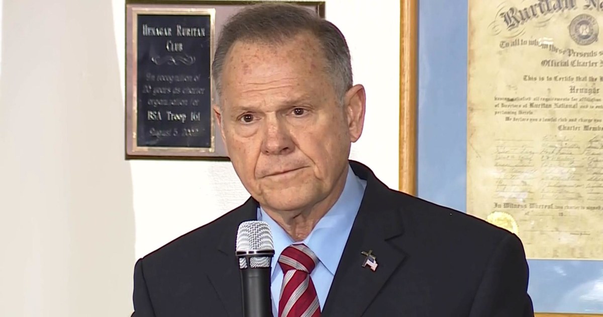 Roy Moore denies allegations