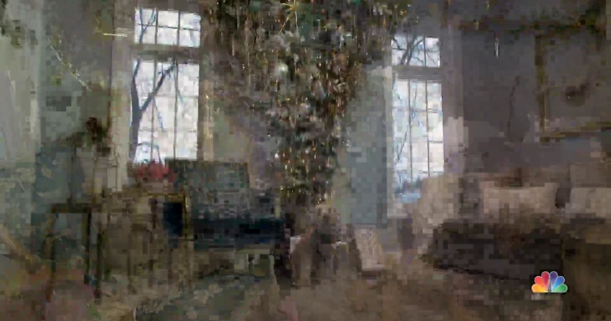 A Christmas tradition inverted