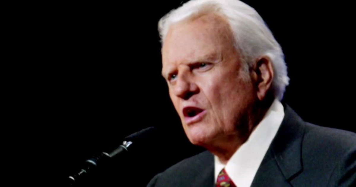 Thousands in North Carolina bid farewell to Rev. Billy Graham