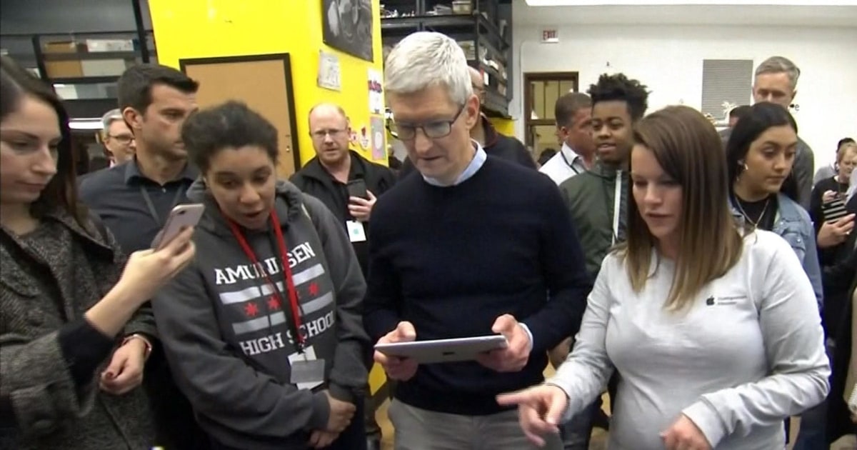 Apple CEO Tim Cook: Technology can’t replace teachers