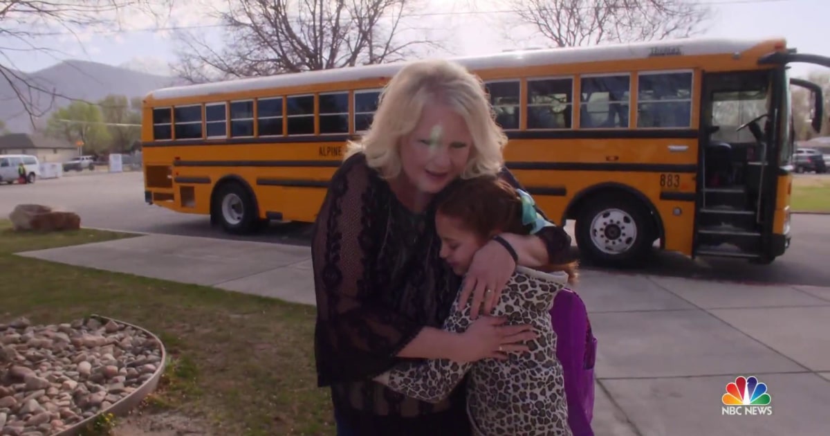 Utah bus driver braids hair of 11-year-old girl who lost mother to illness