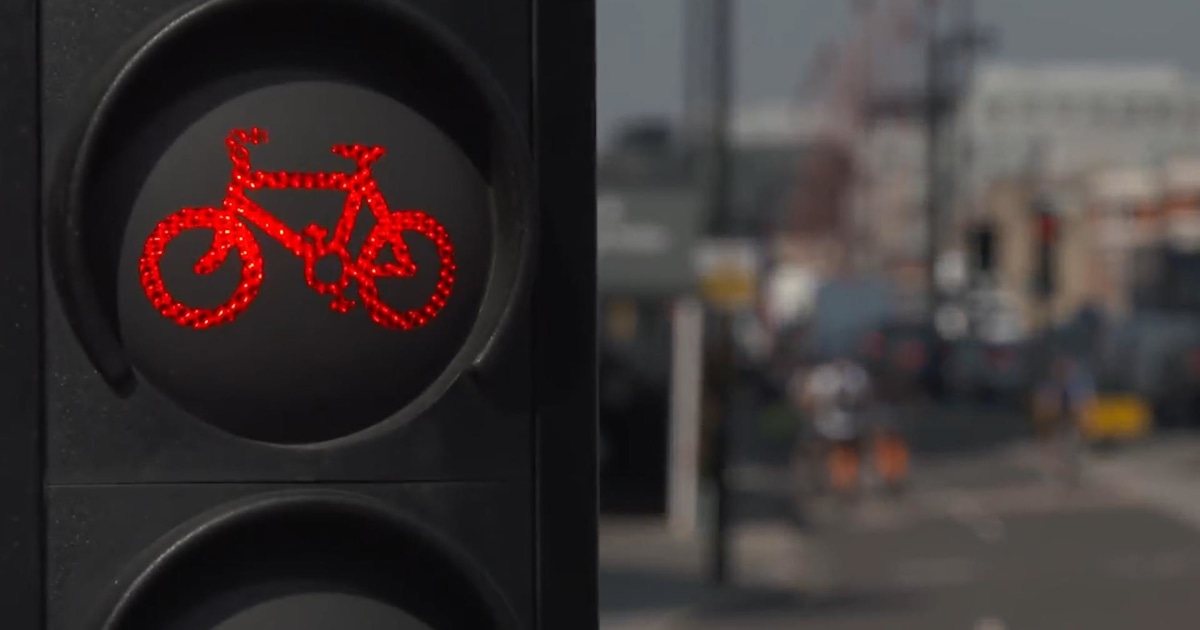 A smart jacket that could make riding safer for cyclists