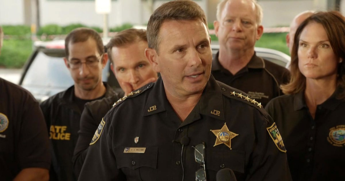 Three dead, including gunman, after Jacksonville, Florida shooting at ...