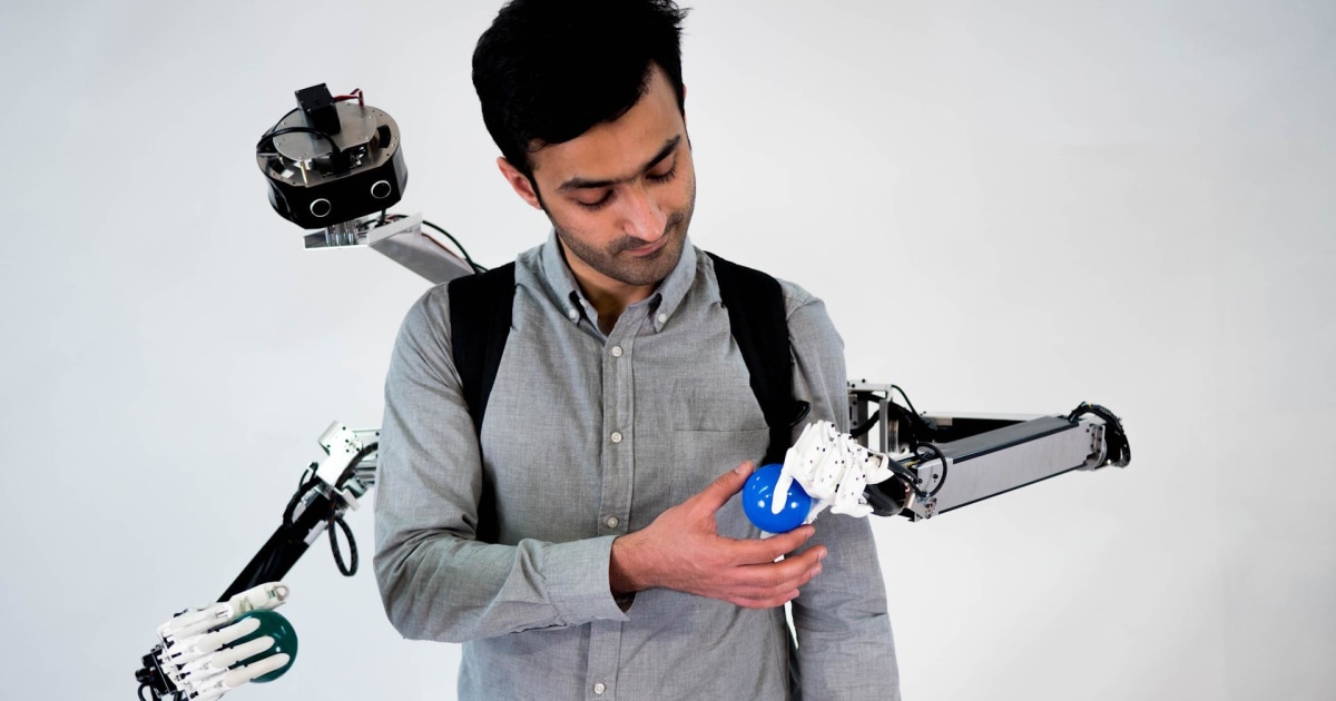 This ‘telepresence system’ lets two people share one body