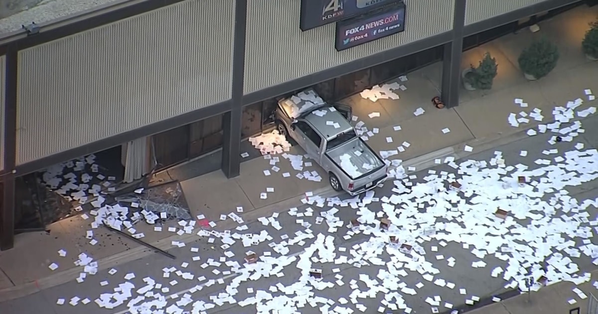 'Ranting' man crashes truck into Dallas Fox affiliate television station