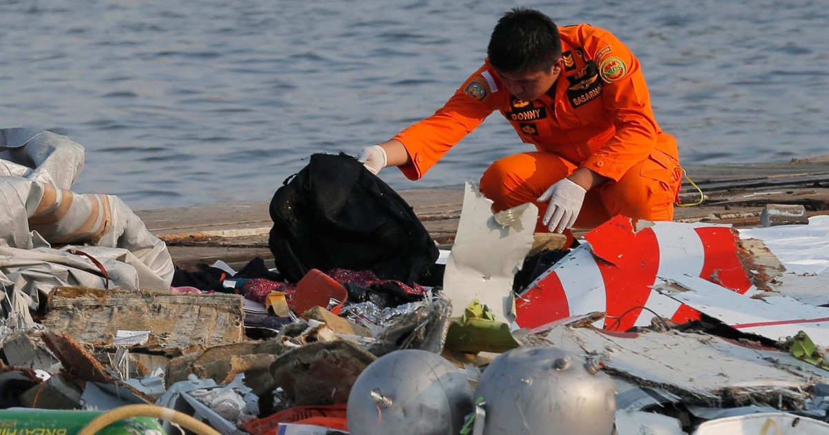 Lion Air flight JT610 crashes minutes after taking off from Jakarta ...