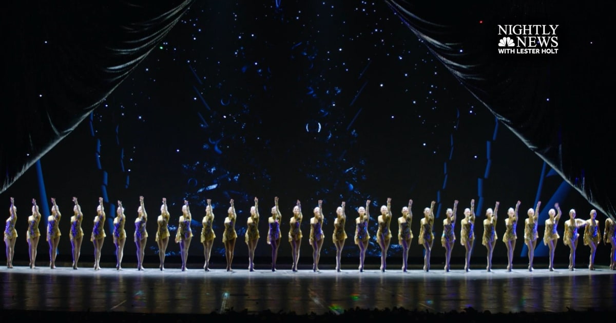 Rockettes use new technology in iconic Christmas show (Part 1)