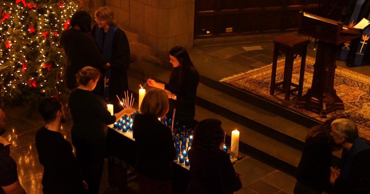 Churches across the U.S. hold ‘Blue Christmas’ services for those in ...