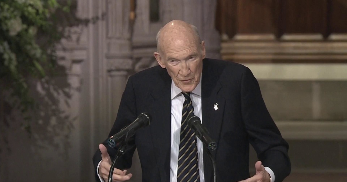 Fmr. Sen. Simpson wins laughs and recalls Bush as one of nature's ...