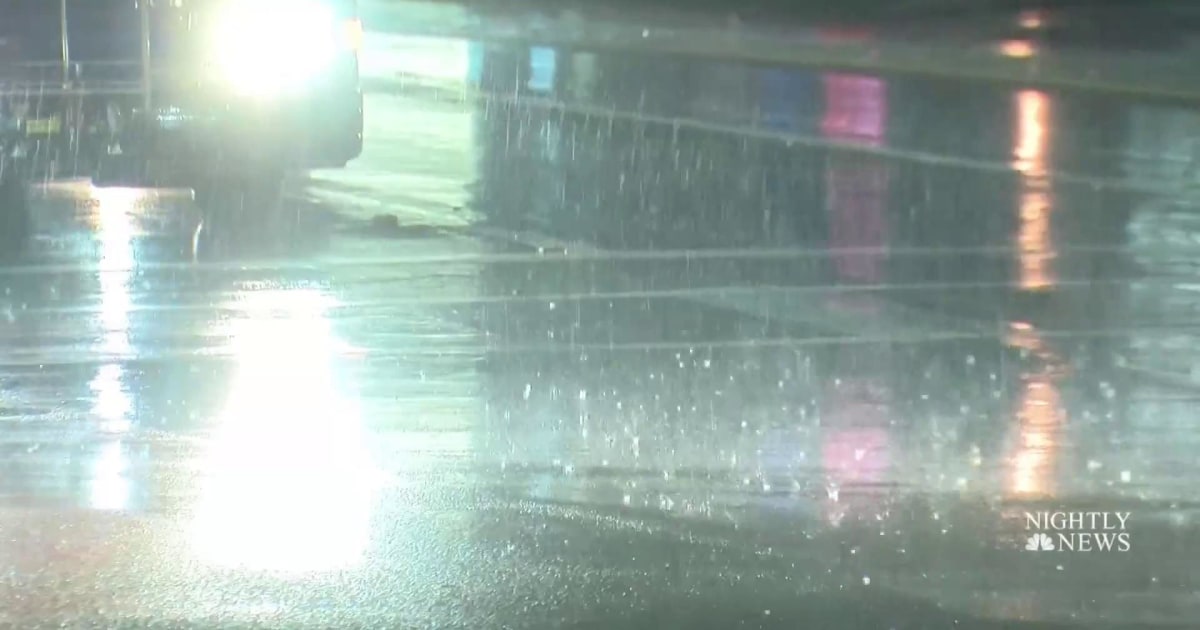 Massive Storm Expected As Holiday Travel Rush Begins