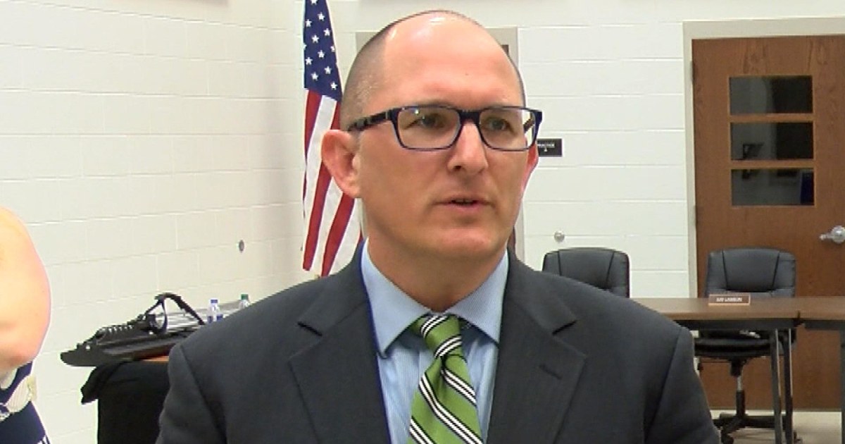 Viriginia teacher fired over transgender pronoun stance