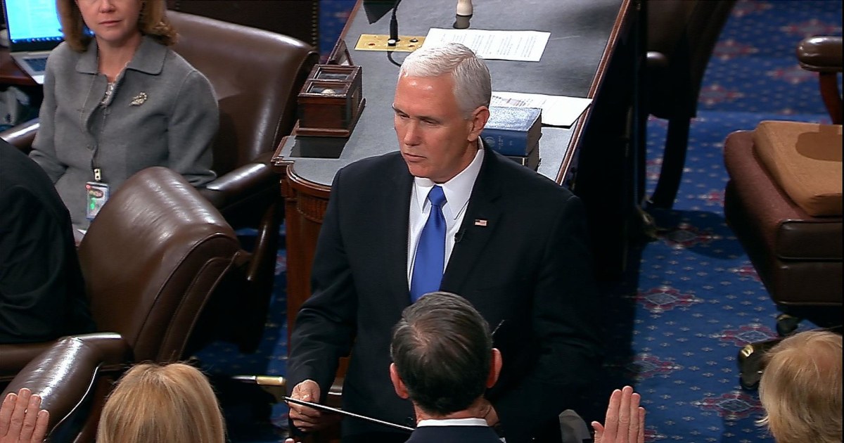 Vice President Pence swears in newly elected senators