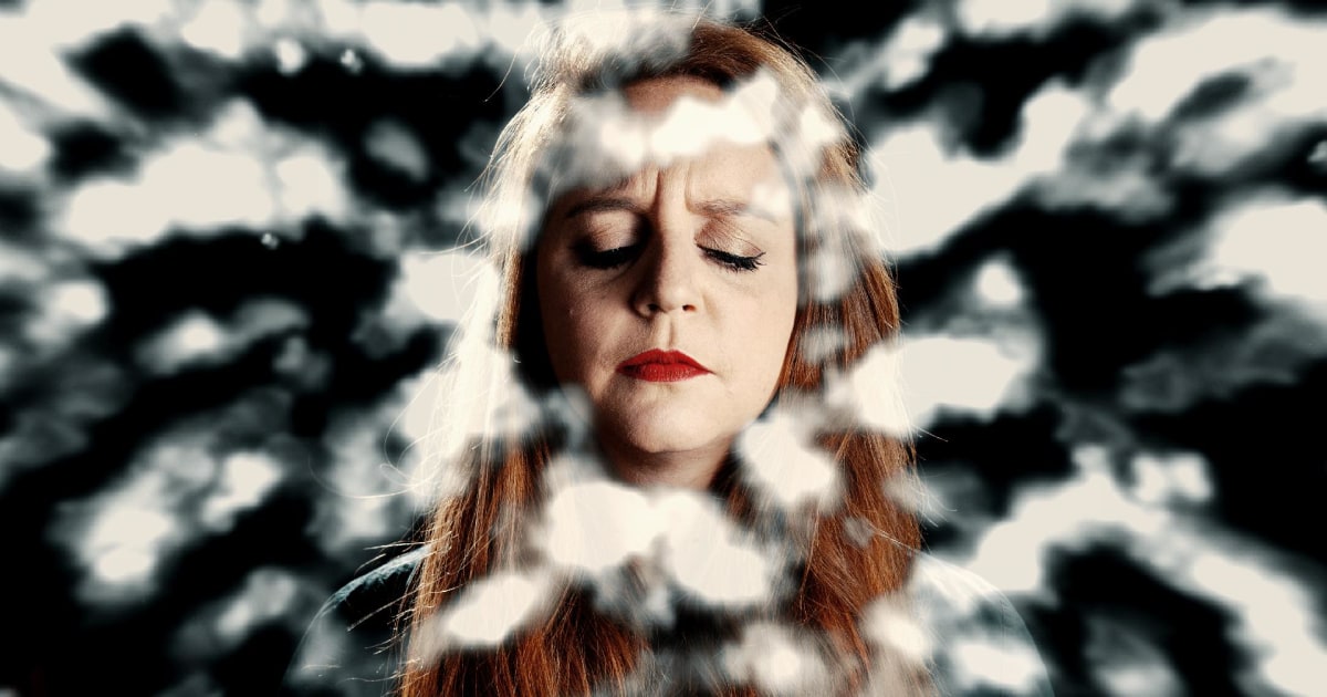 Exploring new slang: What is 'juuling'?