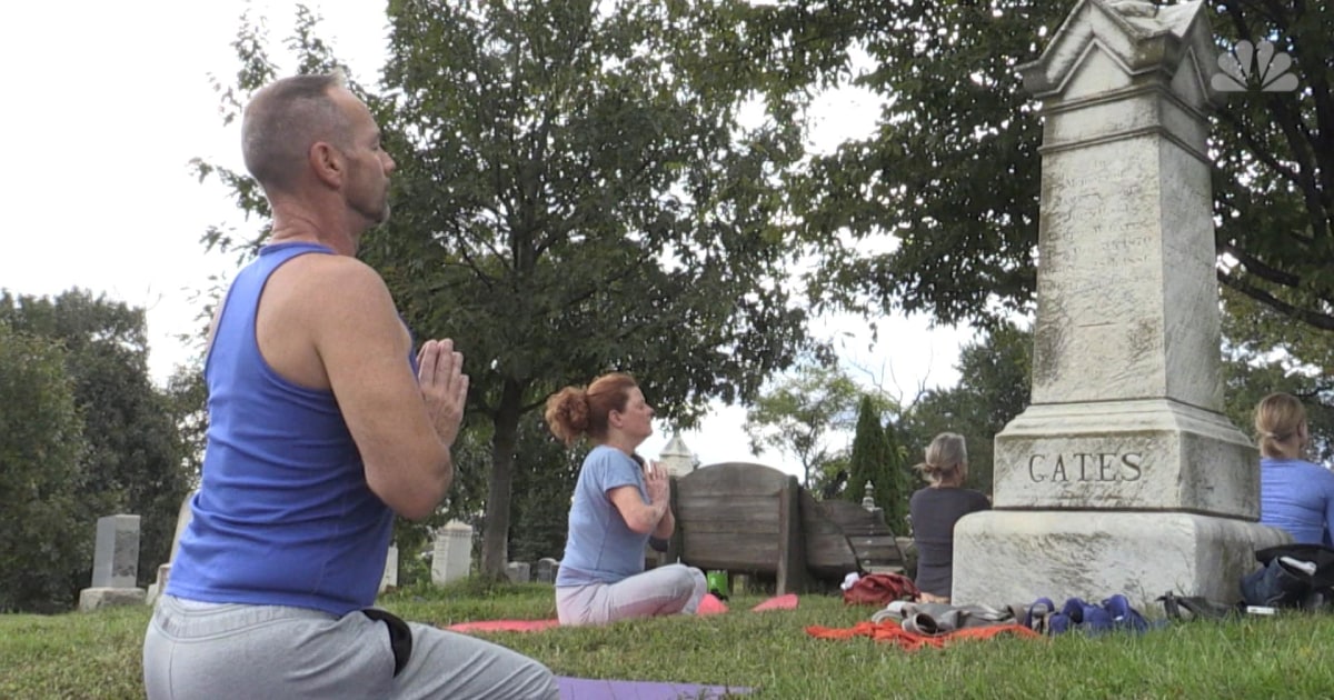 Washington, D.C.'s Congressional Cemetery: Dogs, yoga, movies and ...