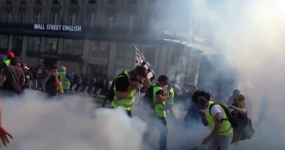Yellow vest protesters and Paris police face off after Notre Dame fire