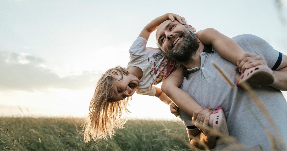 Mark Manson: The subtle art of not giving a f*ck and how you're defined ...