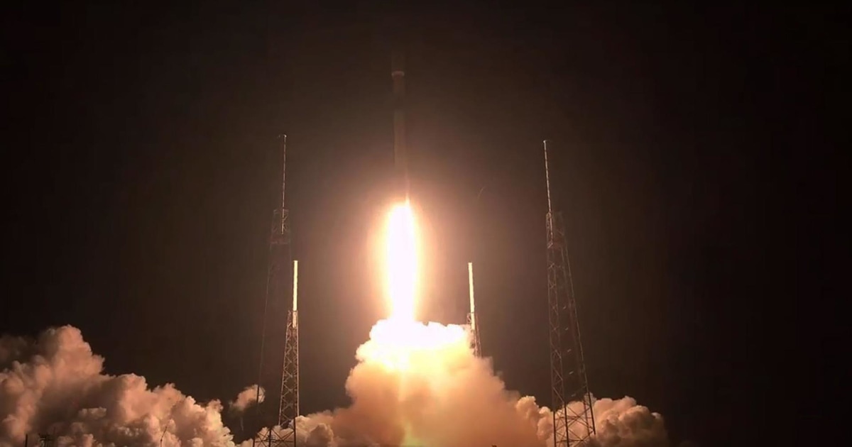 SpaceX deploys 60 Starlink satellites after successful launch SpaceX deploys 60 Starlink satellites after successful launch