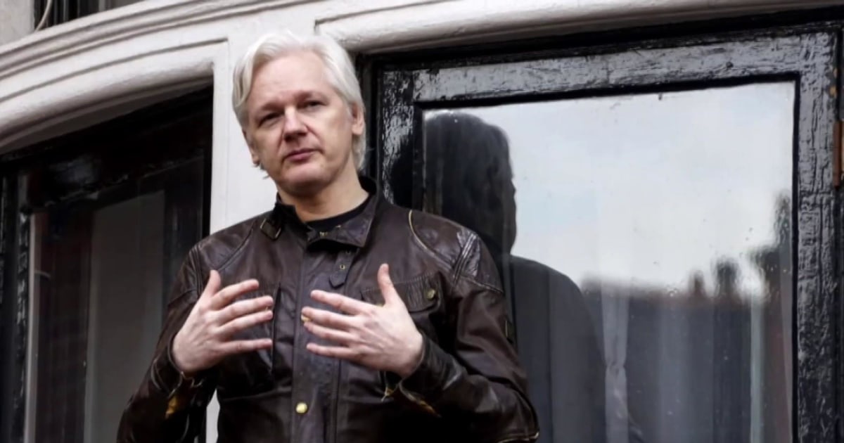 Reading Between The Lines Of The Justice Dept S Julian Assange Indictment
