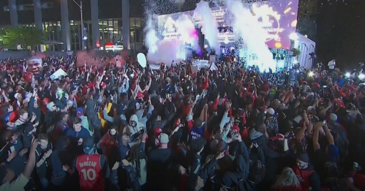 Toronto Raptors fans celebrate championship win