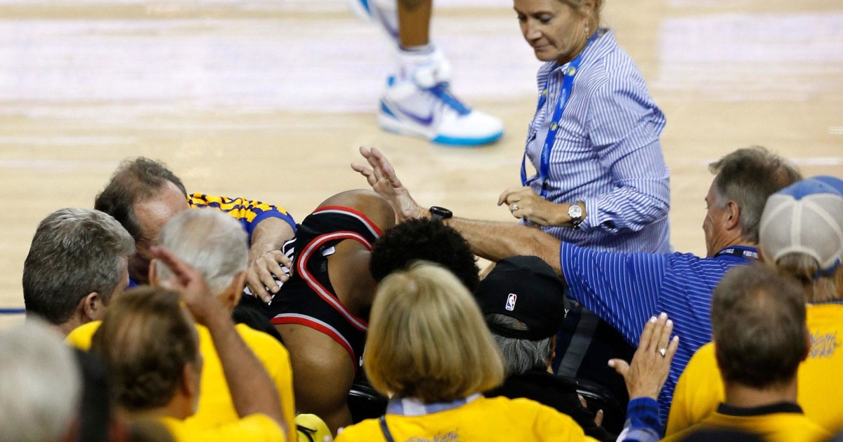 Watch: Warriors part owner shoves Raptors player at NBA game