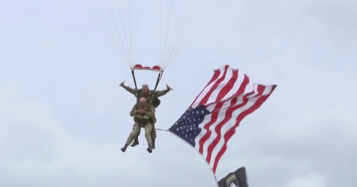 American D-Day paratroopers recreate Normandy jump 75 years later