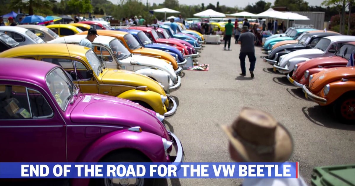 Trump's Twitter freedom, Acosta pushed to resign, Last Volkswagen Beetle