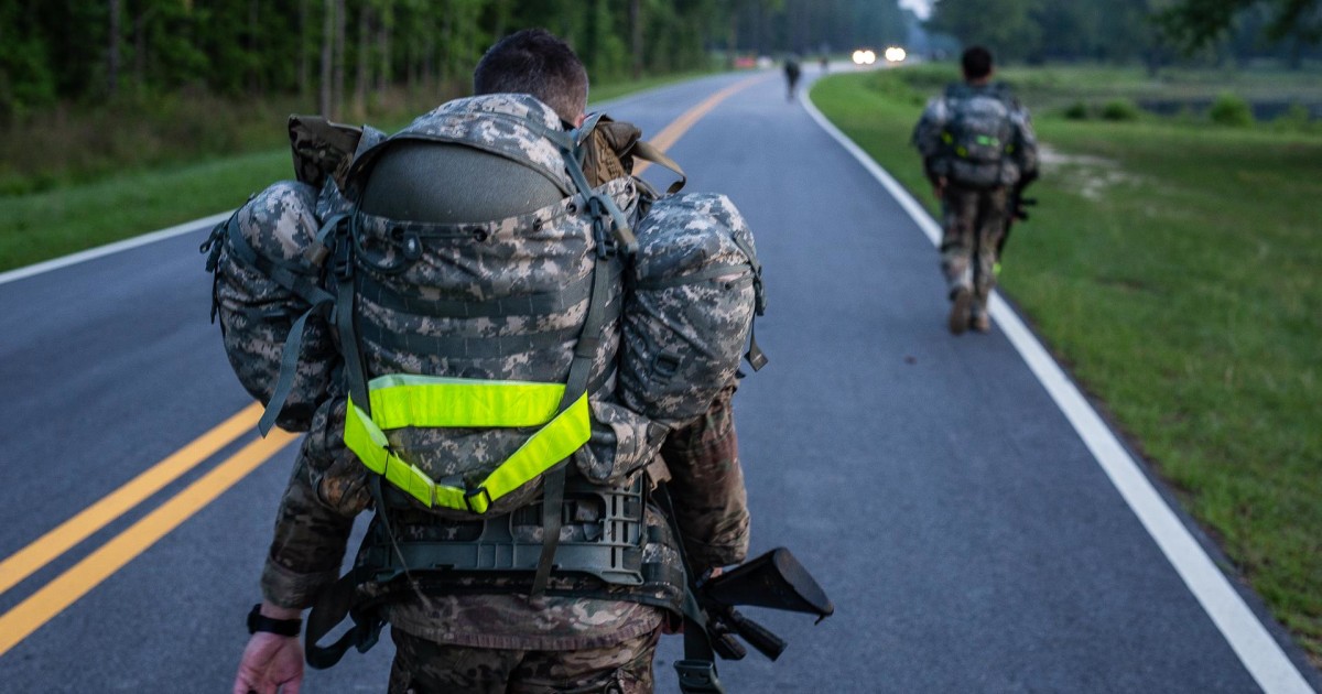 As climate change causes temperatures to rise, U.S. Army troops suffer ...