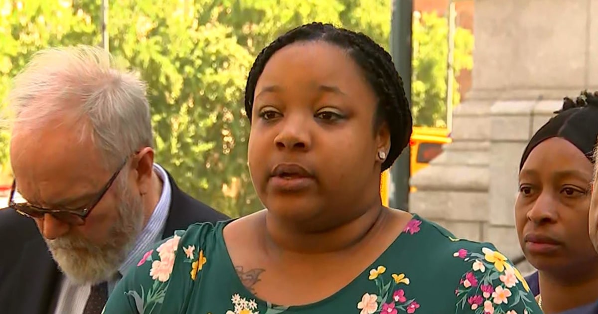 Daughter and mother of Eric Garner react to officer not facing charges