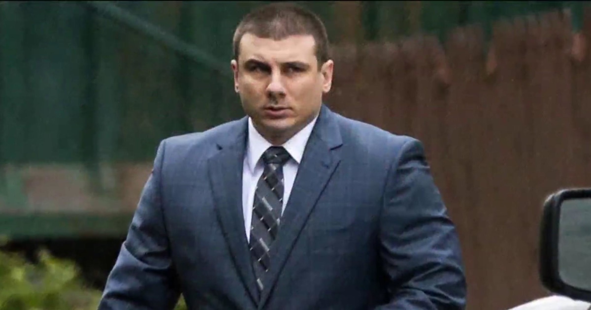 NYPD officer in Eric Garner's death won't face federal charges