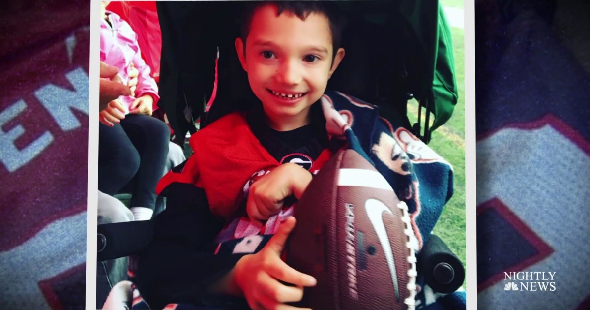 See the heartwarming touchdown from football team’s honorary captain