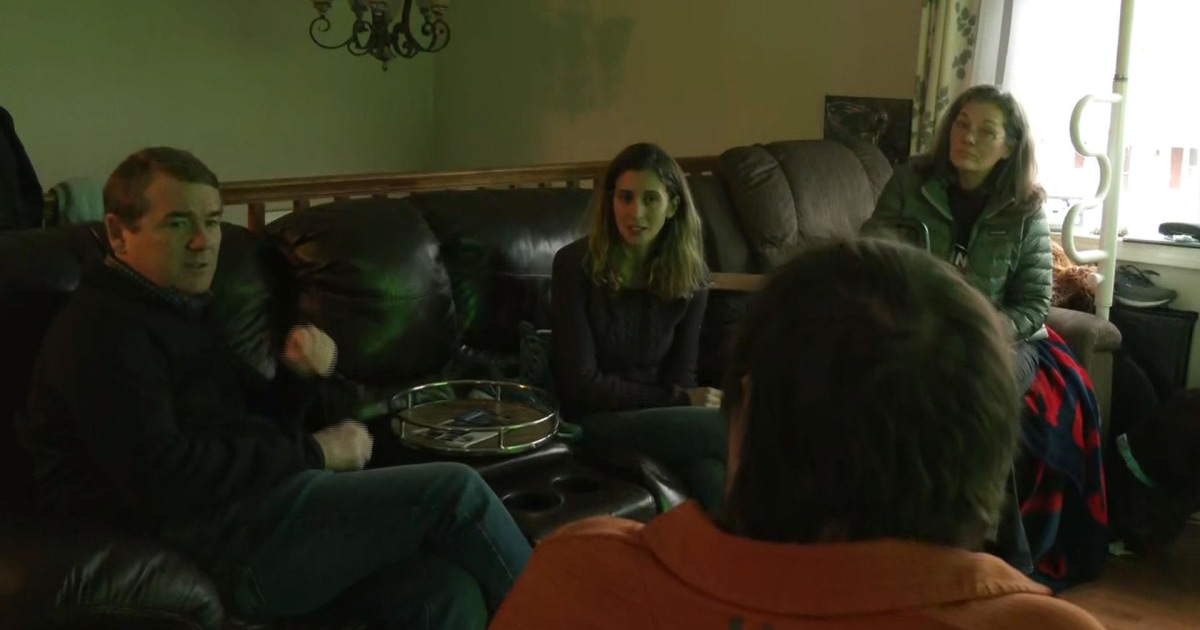 Sen. Michael Bennet meets with struggling family about health care