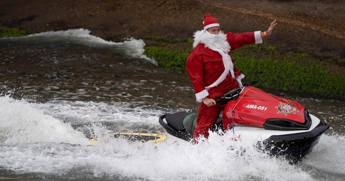 Jet Ski Santa delivers gifts to young cancer patients on Rio’s ...
